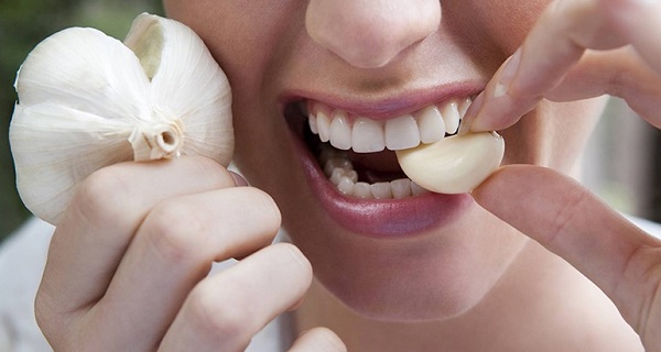 PUT GARLIC IN YOUR MOUTH AND KEEP IT THERE FOR 30 MINUTES. THE RESULTS ...