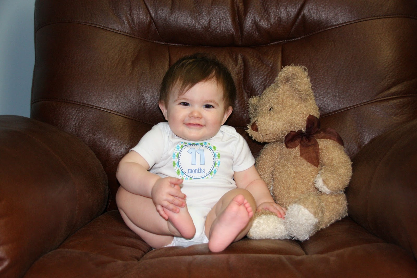 Simple Suburbia: Carson Anthony: 11 Months!