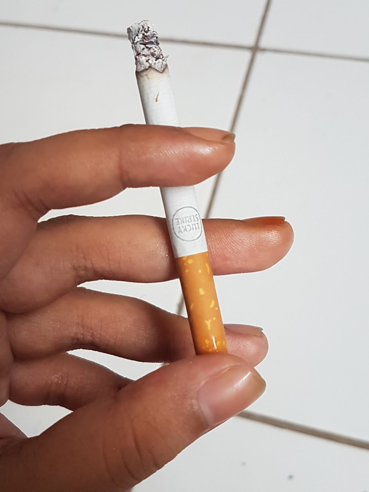 Lucky Strike Original Red (Merah), SPM Full Flavor dengan Rasa Toasted ...