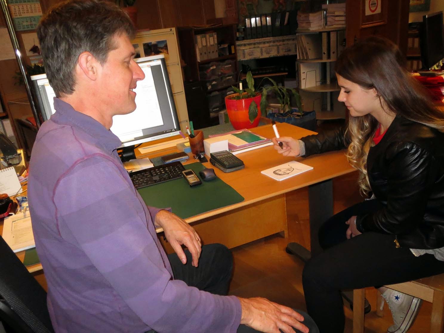 kidswest.ch: Portraitzeichnen bei Daniel Maeder Treuhand AG Ittigen