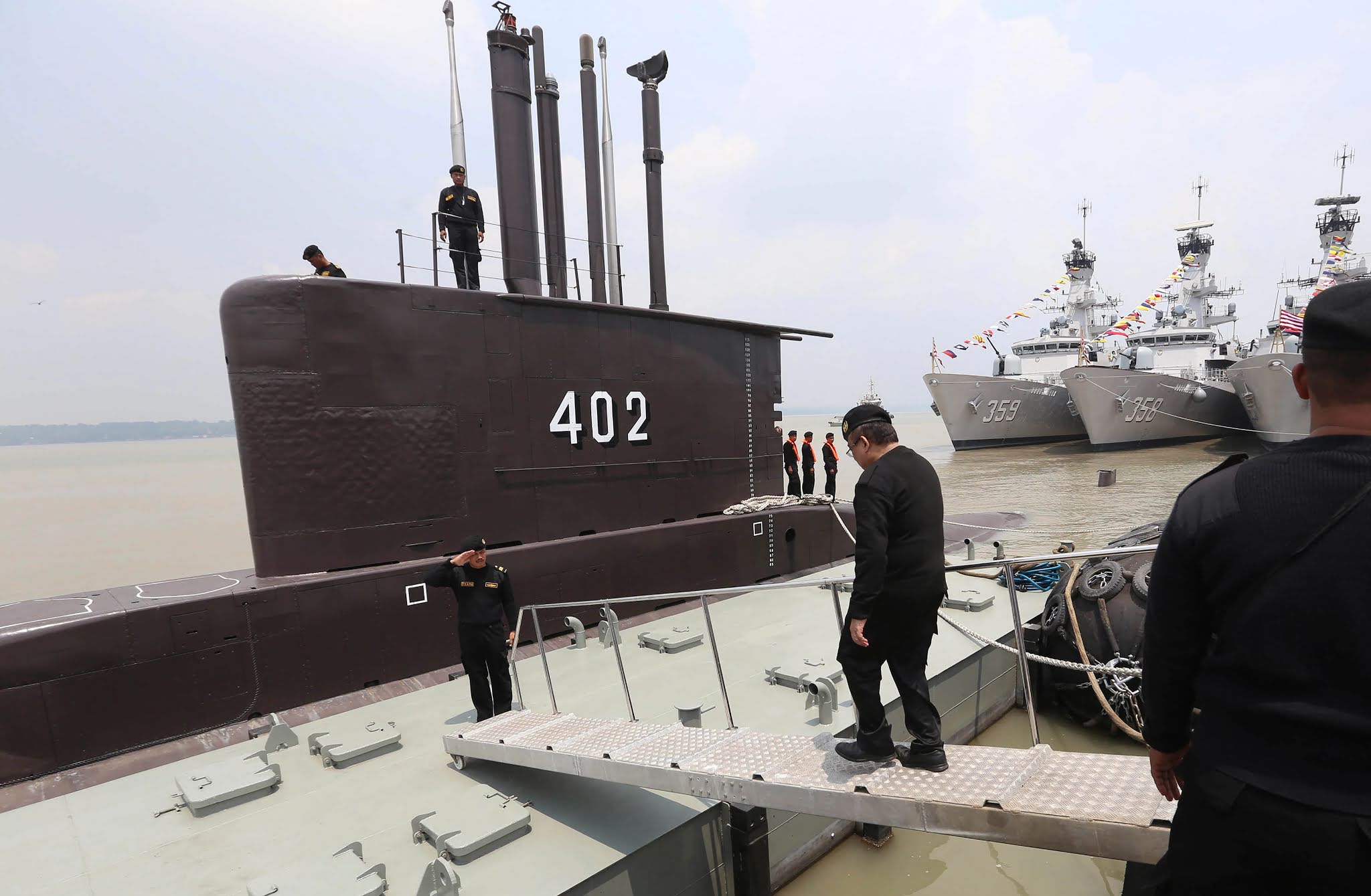 AAG_th บันทึกประจำวัน: เรือดำน้ำ KRI Nanggala 402 กองทัพเรืออินโดนีเซีย ...