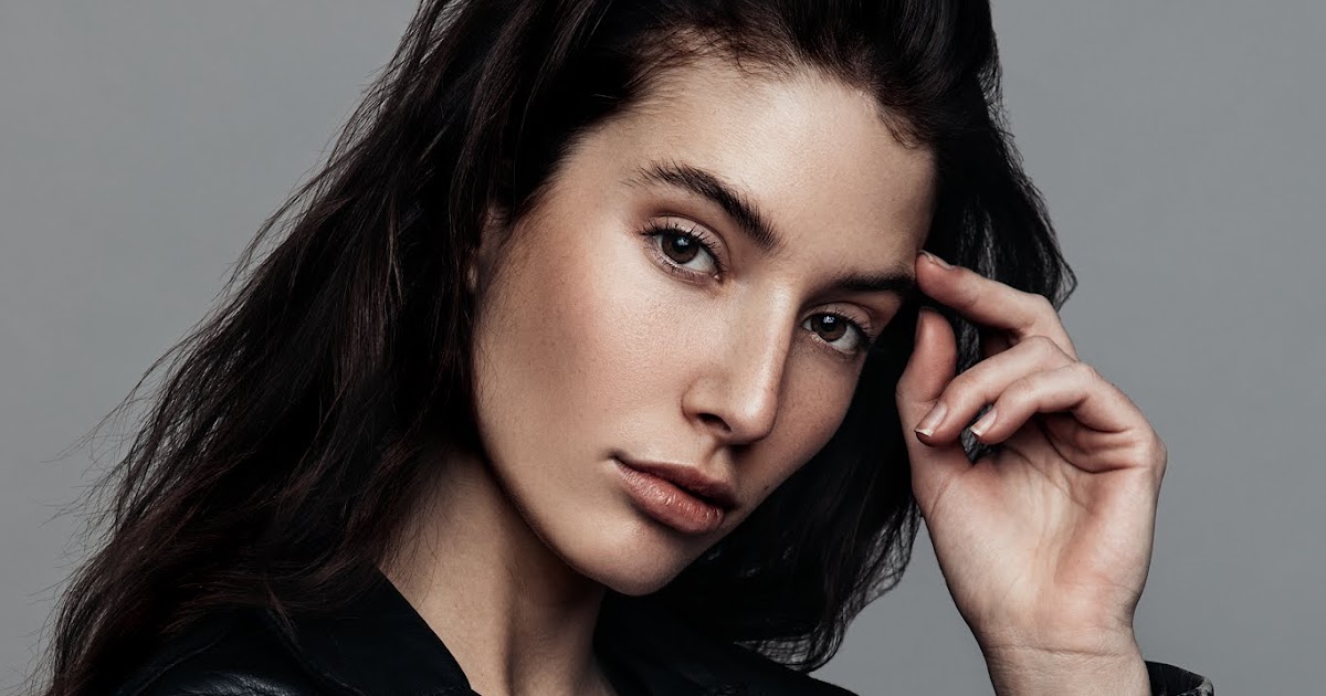 Kim Dawson Agency: New material of Valen Custer!