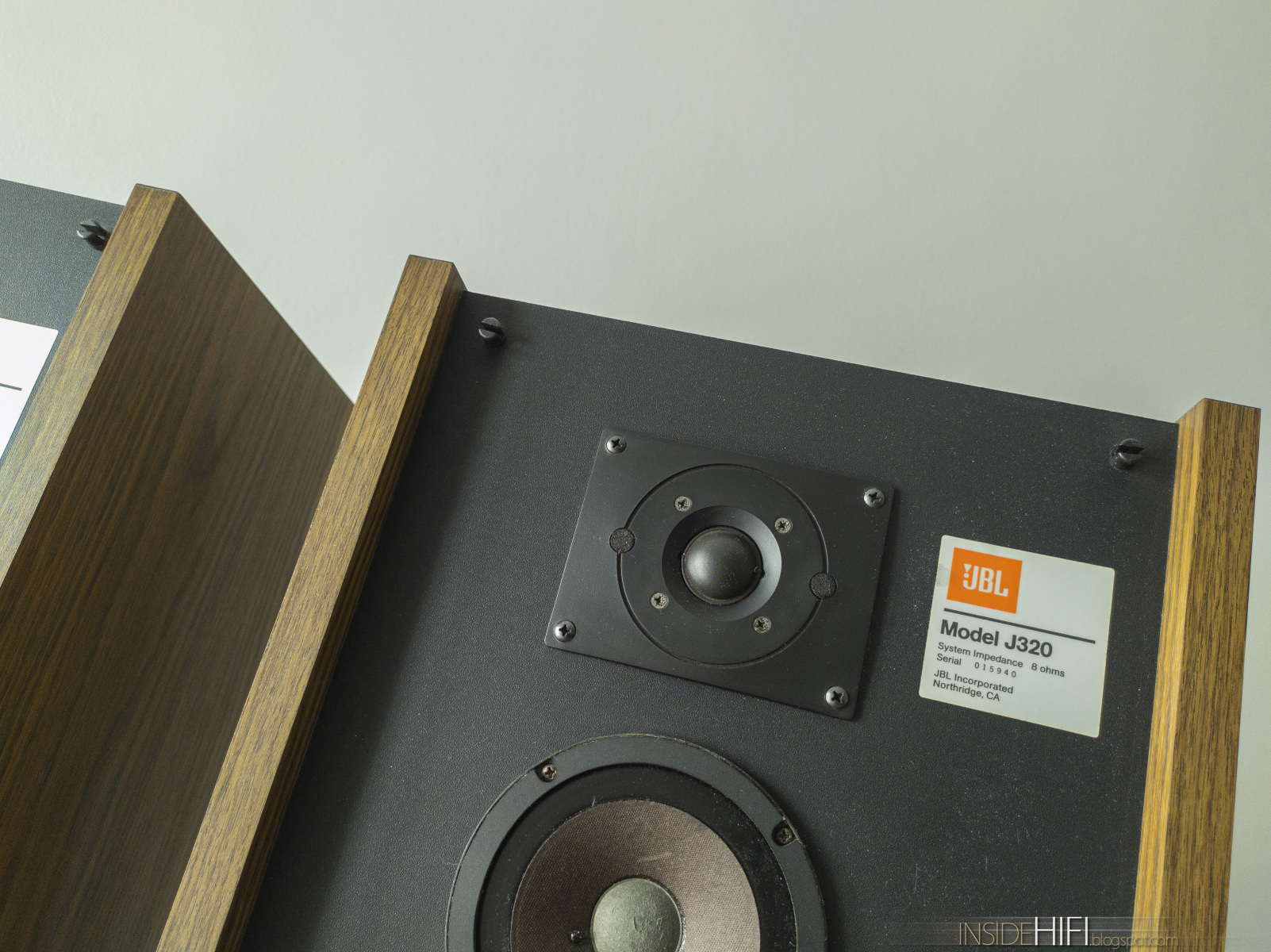 Inside Hi-Fi: JBL J320