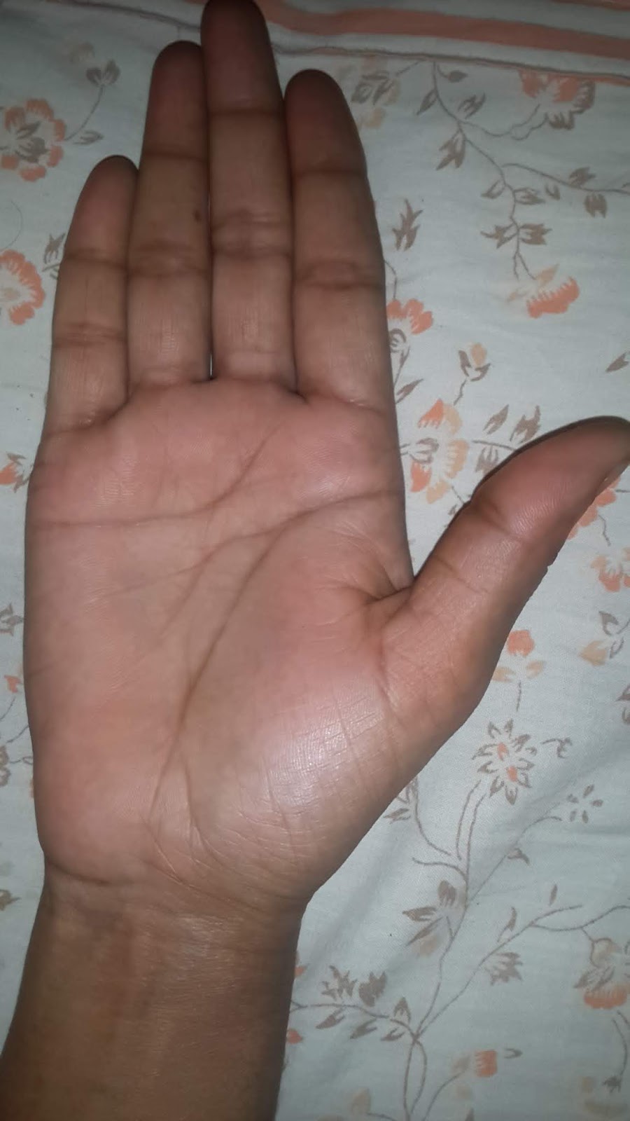 Heart Line Starts From Between Middle Finger & Index Finger Palmistry ...