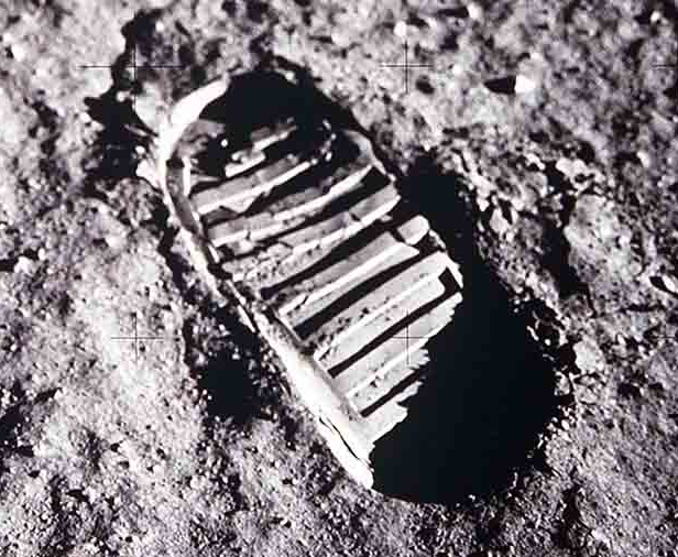 Apollo 11 Buzz Aldrin's American Flag Necktie On The Moon