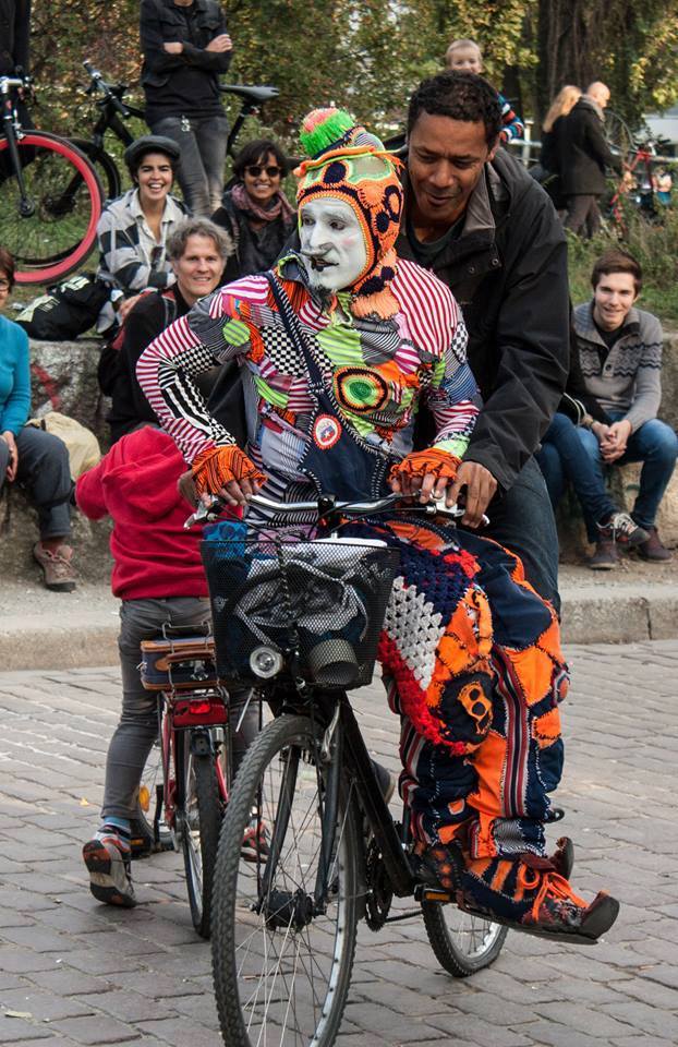 Clown Evolution: Karcocha