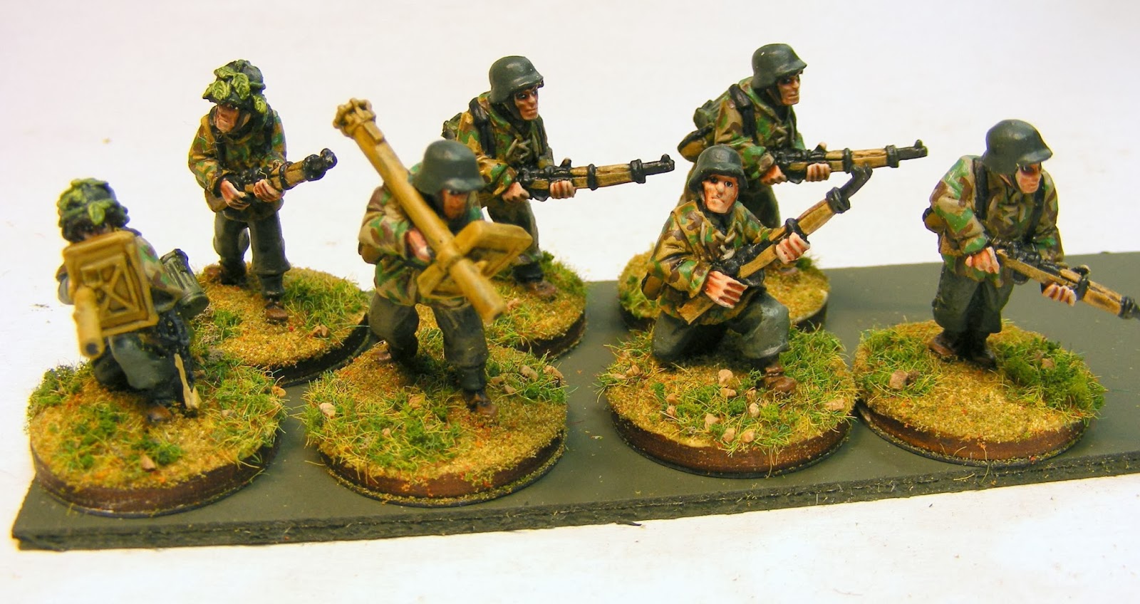 Evil Bob's Miniature Painting: 28mm Late War German Wehrmacht