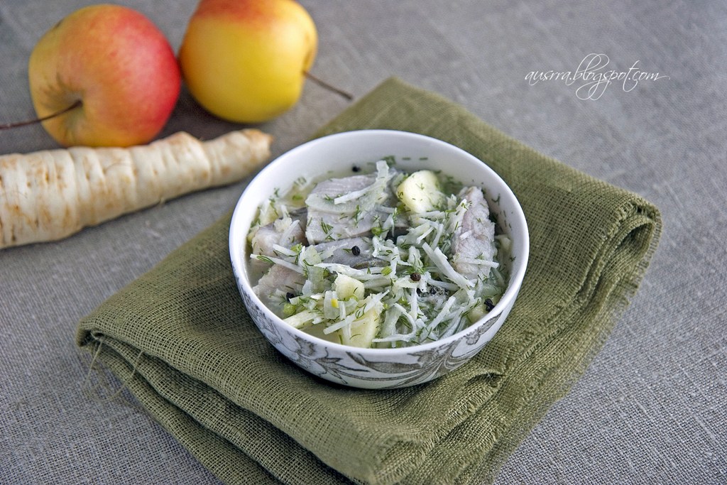 Tarp vėjo gūsių: SILKĖ SU PASTARNOKAIS, OBUOLIAIS IR KRIENAIS