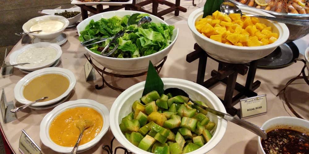 BBQ Buffet Dinner @Pergola Poolside Royal Chulan Bukit Bintang