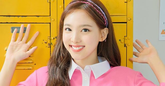 Criss Hallyu: Twice (#트와이스) : TWICE UNIVERSITY Teaser Image