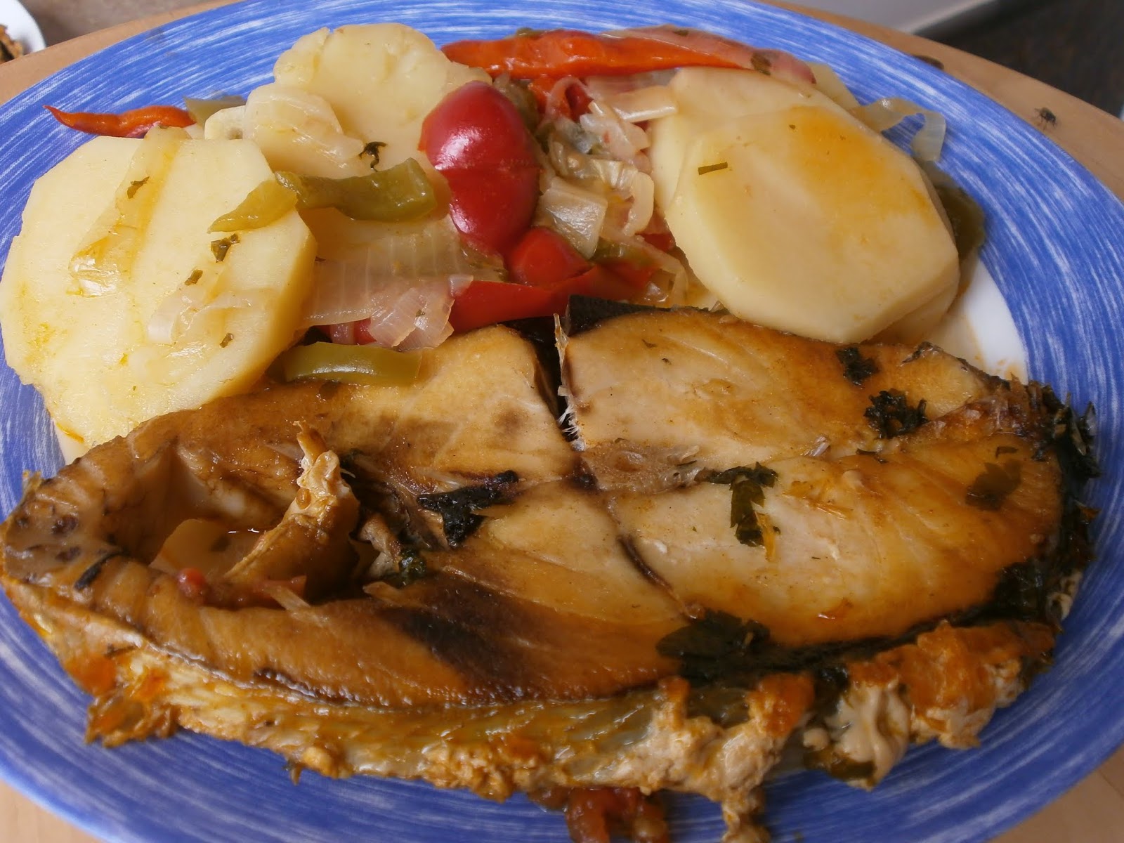 Luzmary y sus recetas caseras: GUISO MARINERO CON COJINOVA ( TRADICIONAL )