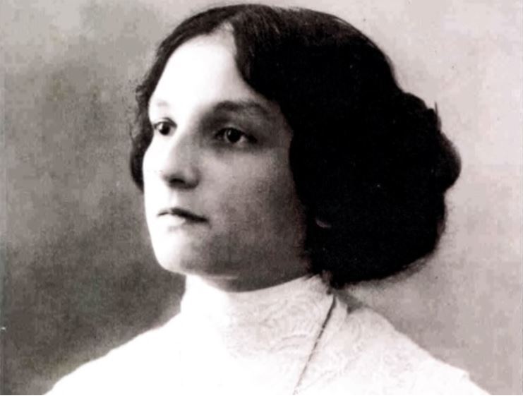 Maria Alvarado's Instagram, Twitter & Facebook on IDCrawl