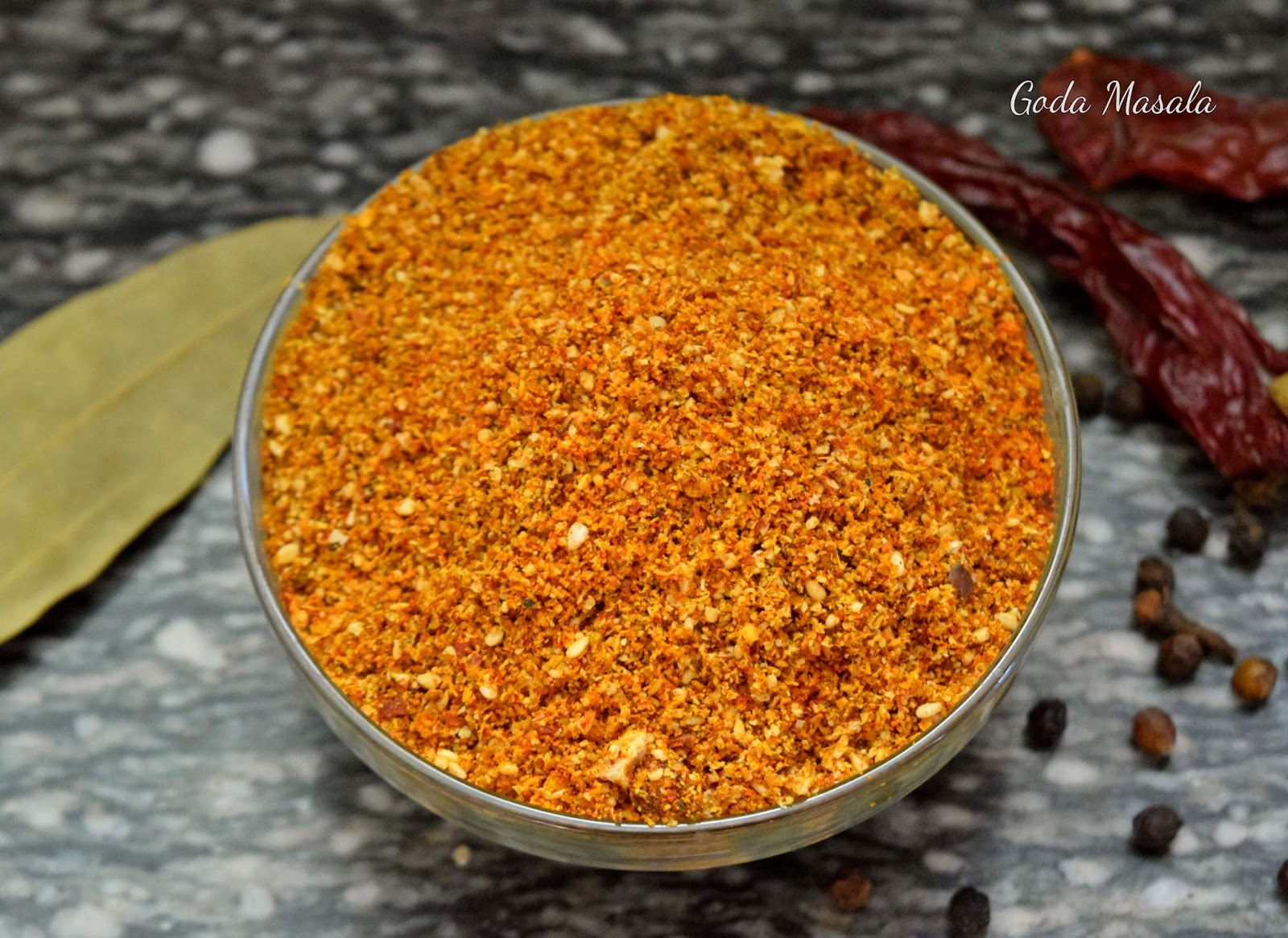 Poorni's Cookbook: Goda Masala ~~ Maharashtrian recipes