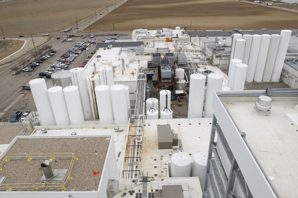 MEC&F Expert Engineers : Worker dies after being pinned between a ...