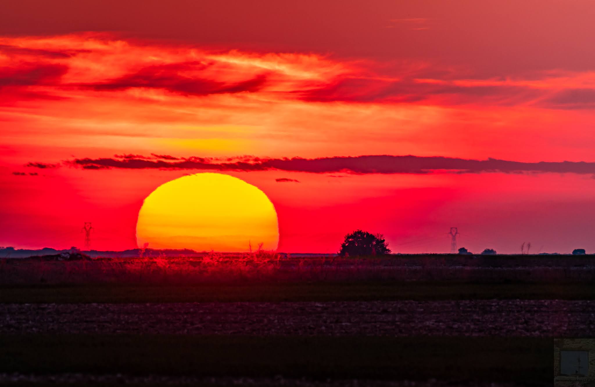 fuentemolinosblog: Al ponerse el sol (Páramo de Corcos)