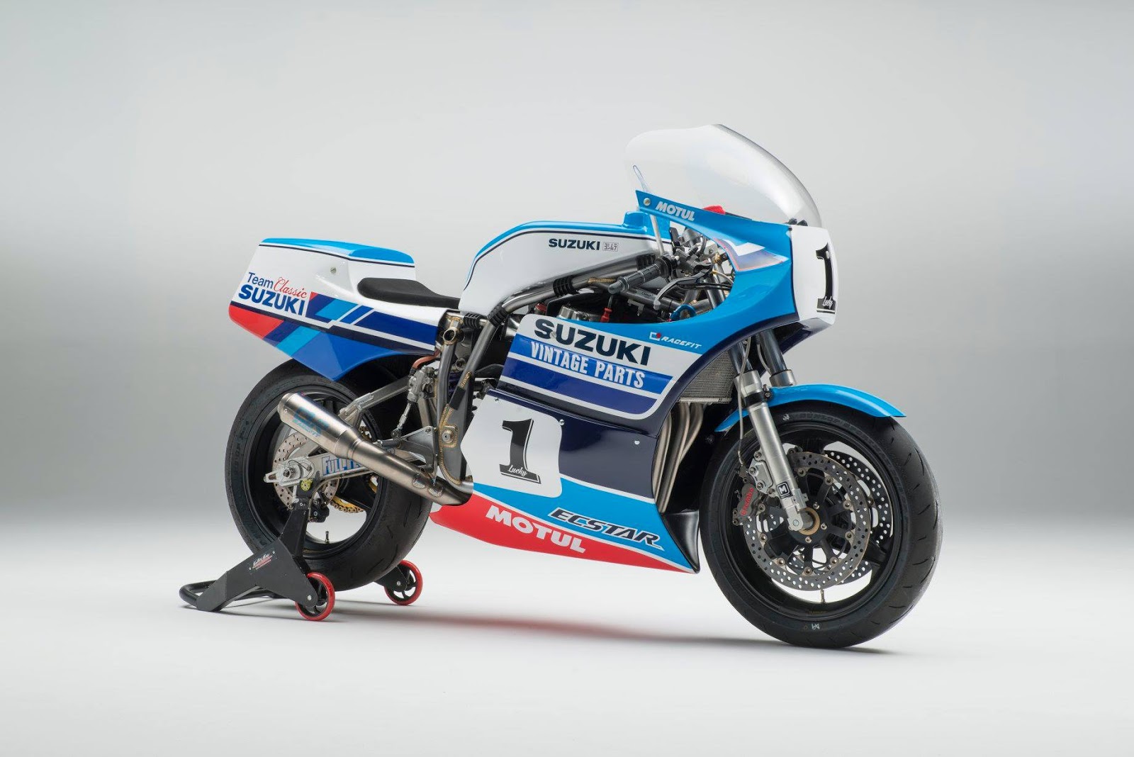 Suzuki XR69 - RocketGarage - Cafe Racer Magazine