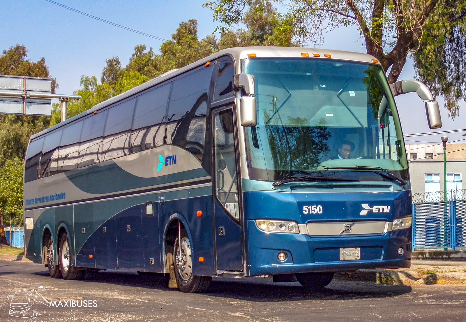 MAXIBUSES: ENLACES TERRESTRES NACIONALES (ETN)