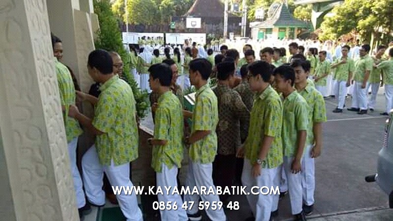 INSPIRASI UNTUK SERAGAM BATIK SMA N 1 SOLO | 085647595948 | Kayamara Batik