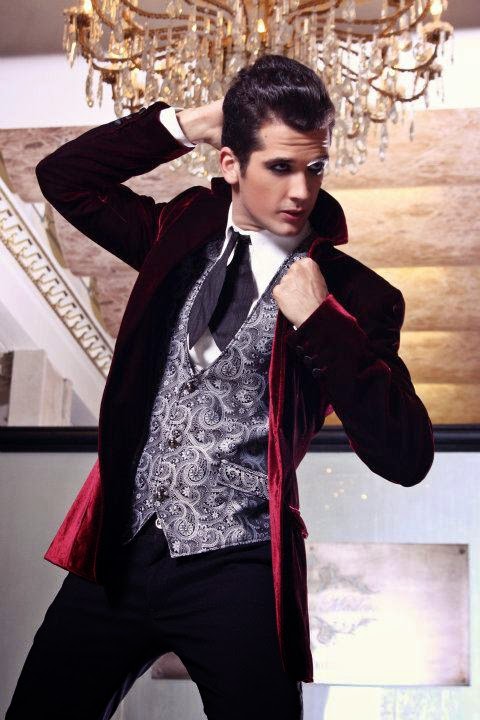 Susana Pérez TV: ALBERTO COLLADO ES FRANZ EN "ROCK OF AGES" EN LA "ERA ...