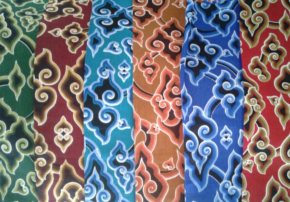 Batik : Berevolusi di Era Fashion - BATIK