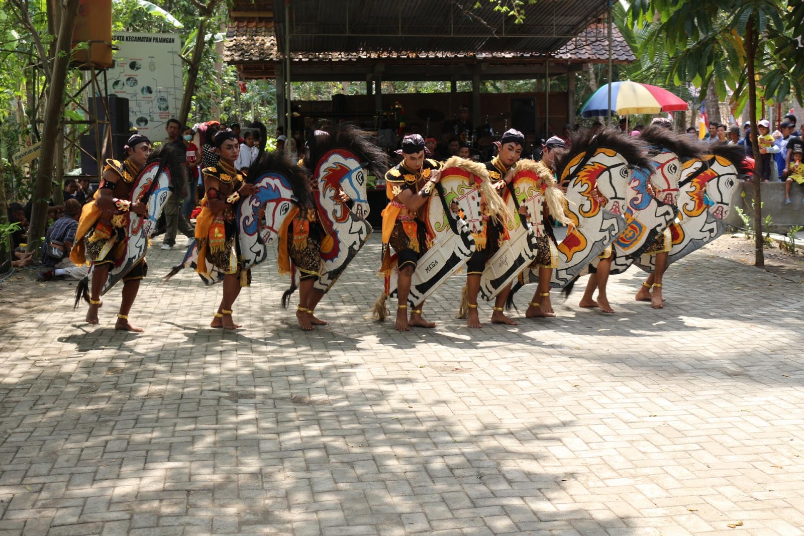 Upacara Adat Baritan Sendang Ngembel Beji Wetan Sendangsari Pajangan ...