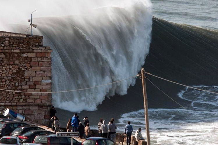 COISAS DA FONTE: O CANHÃO DA NAZARÉ