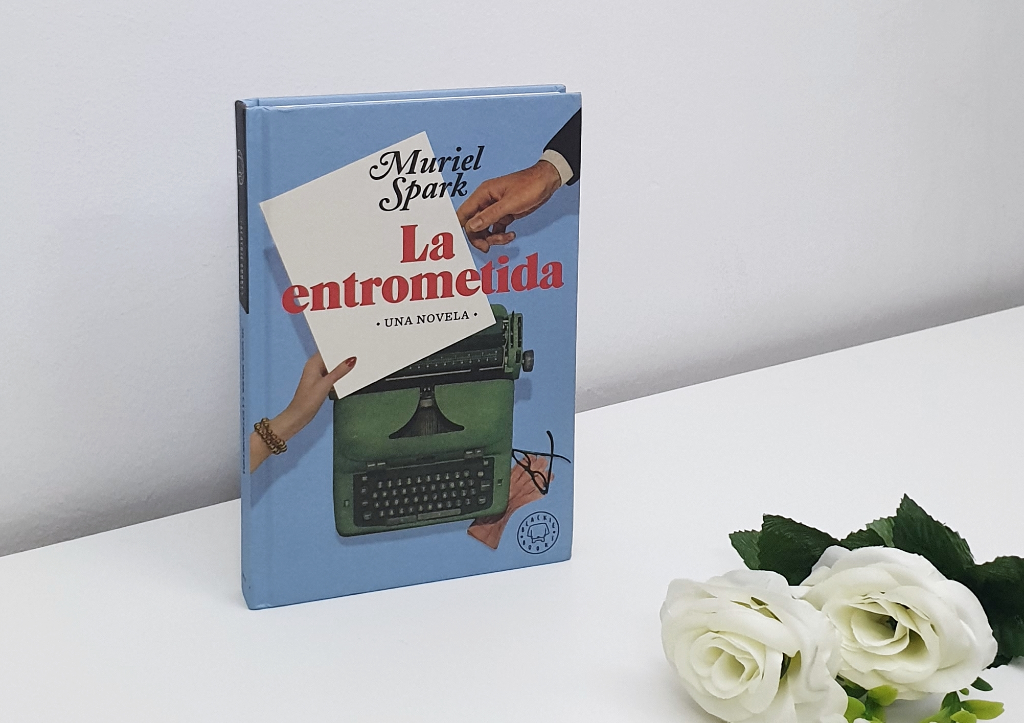 Reseña 'La entrometida' de Muriel Spark - Edición ilustrada