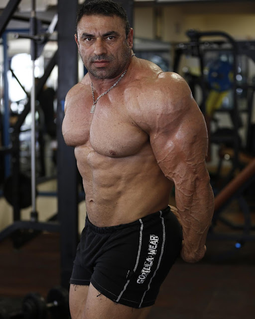 Muscle Lover: Turkish Super-Heavyweight bodybuilder Bilgehan Koç (2)