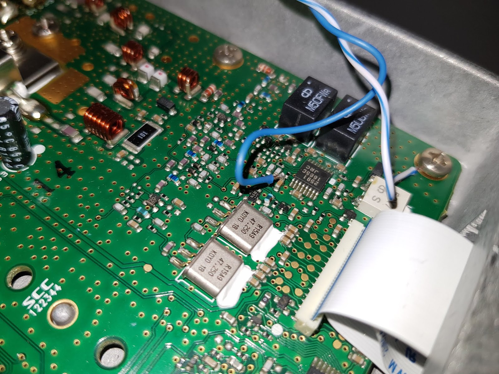 HOBBY RADIO COMMUNICATION REPEATER HT VHF/UHF: COS RADIO YAESU FT 1900