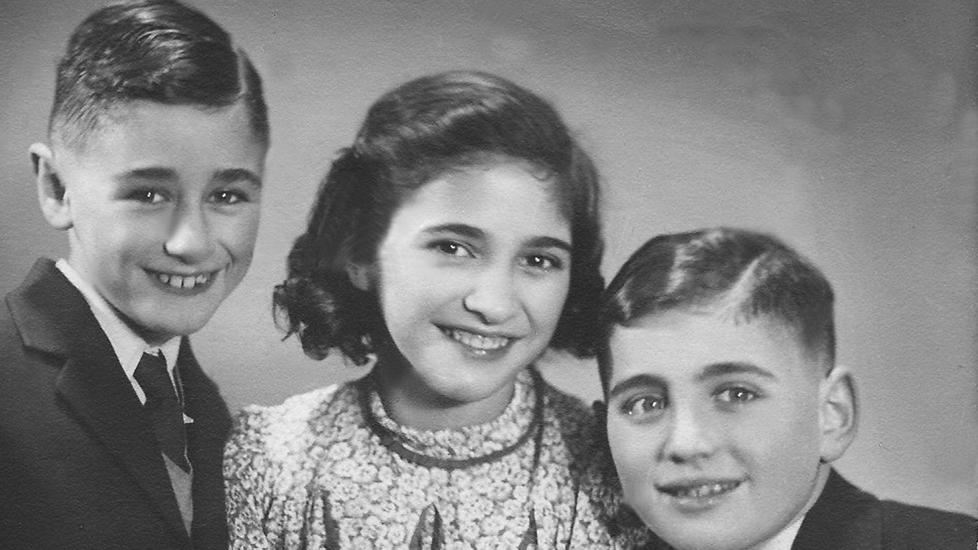 Jim bao Today with ©opyright on all pictu®es and text: Luba Tryszynska ...