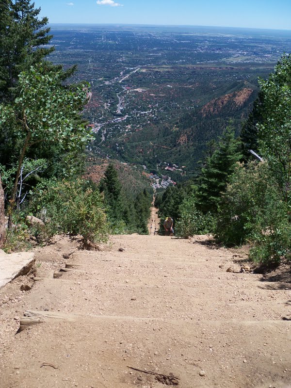 Trail and Park Reviews: The Manitou Incline; Colorado Springs - One of ...