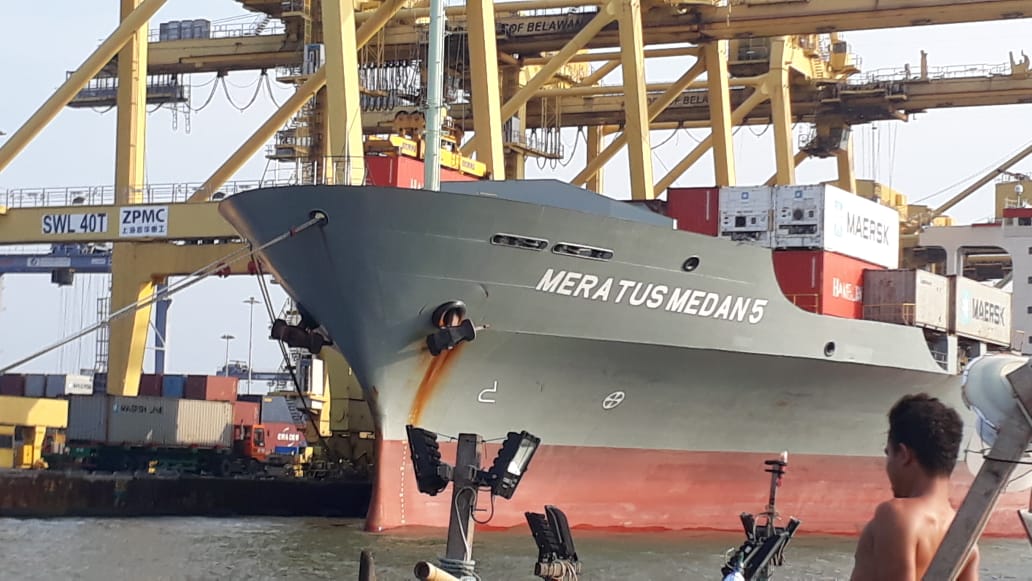 Kapal Bermuatan Kontainer Tabrak Kapal Nelayan di Perairan Belawan ...