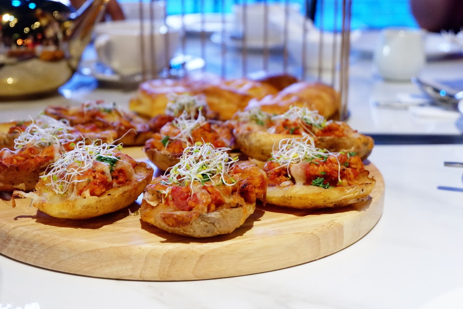 Sara Wanderlust: [FASHION] Lewré Bespoke Spring/Summer 2018 Collection