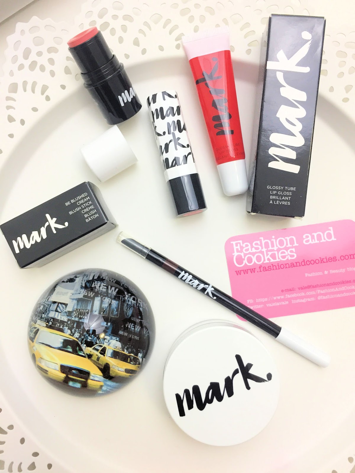 Avon Mark: makeup must have | Fashion and Cookies - fashion and beauty blog