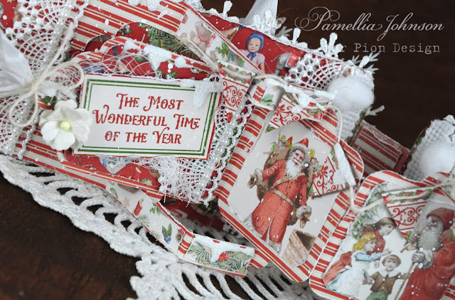 My Little Craft Things: Pop Up Christmas Toys Tag Book