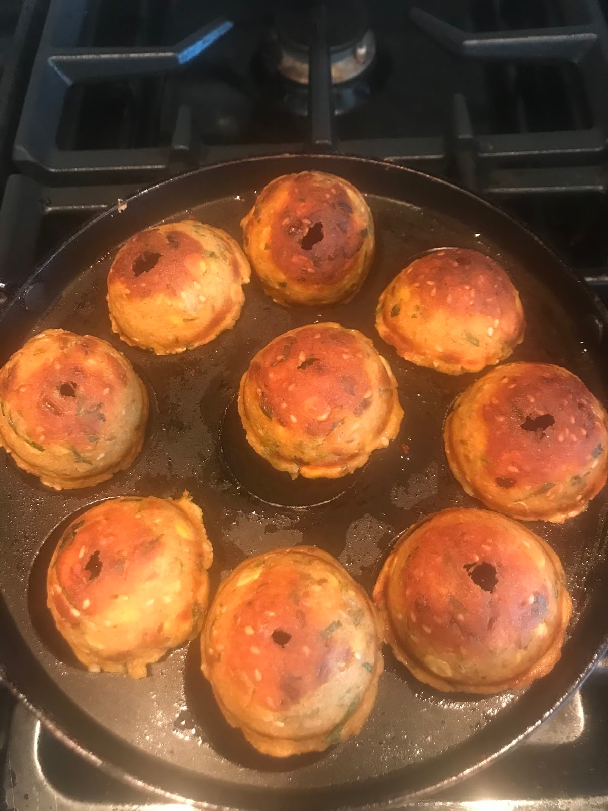 Sarva Pindi/Spicy Akki Roti/Ginne Appa/Kadai Roti: A special Telangana ...