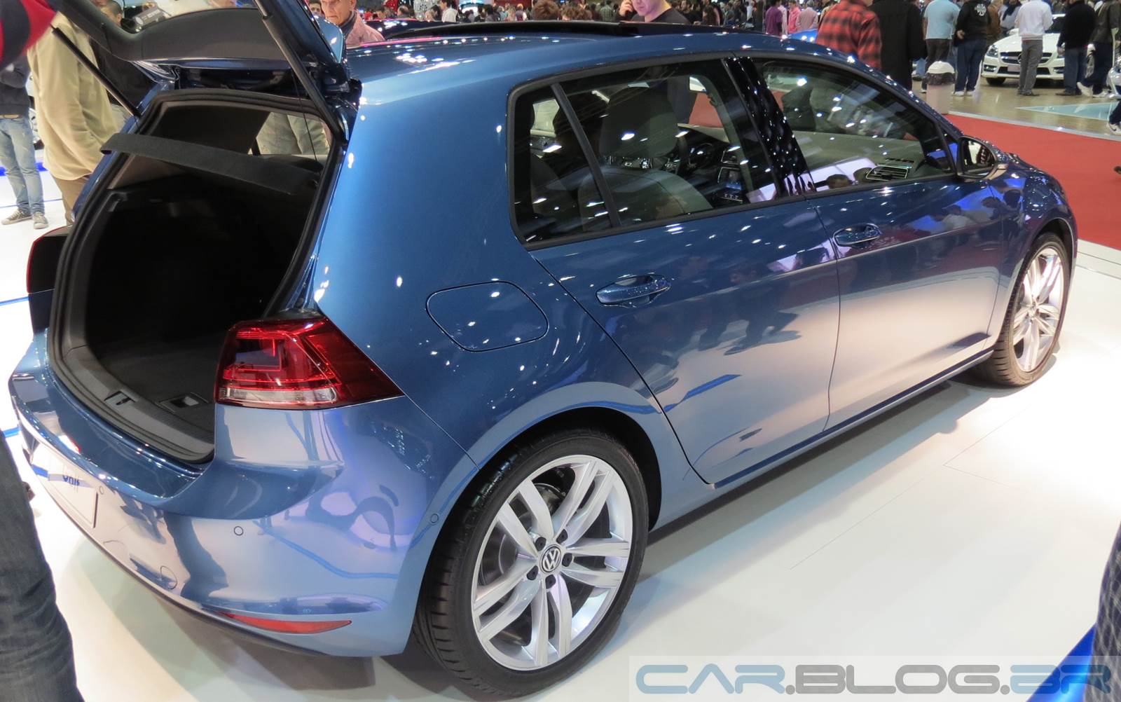 Vídeo: VW Golf 7 em Buenos Aires: Highline e GTI