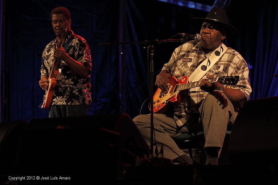 ALTOeCLARO: MAGIC SLIM FAZ 75 ANOS EM GRANDE FORMA À FRENTE DOS ...