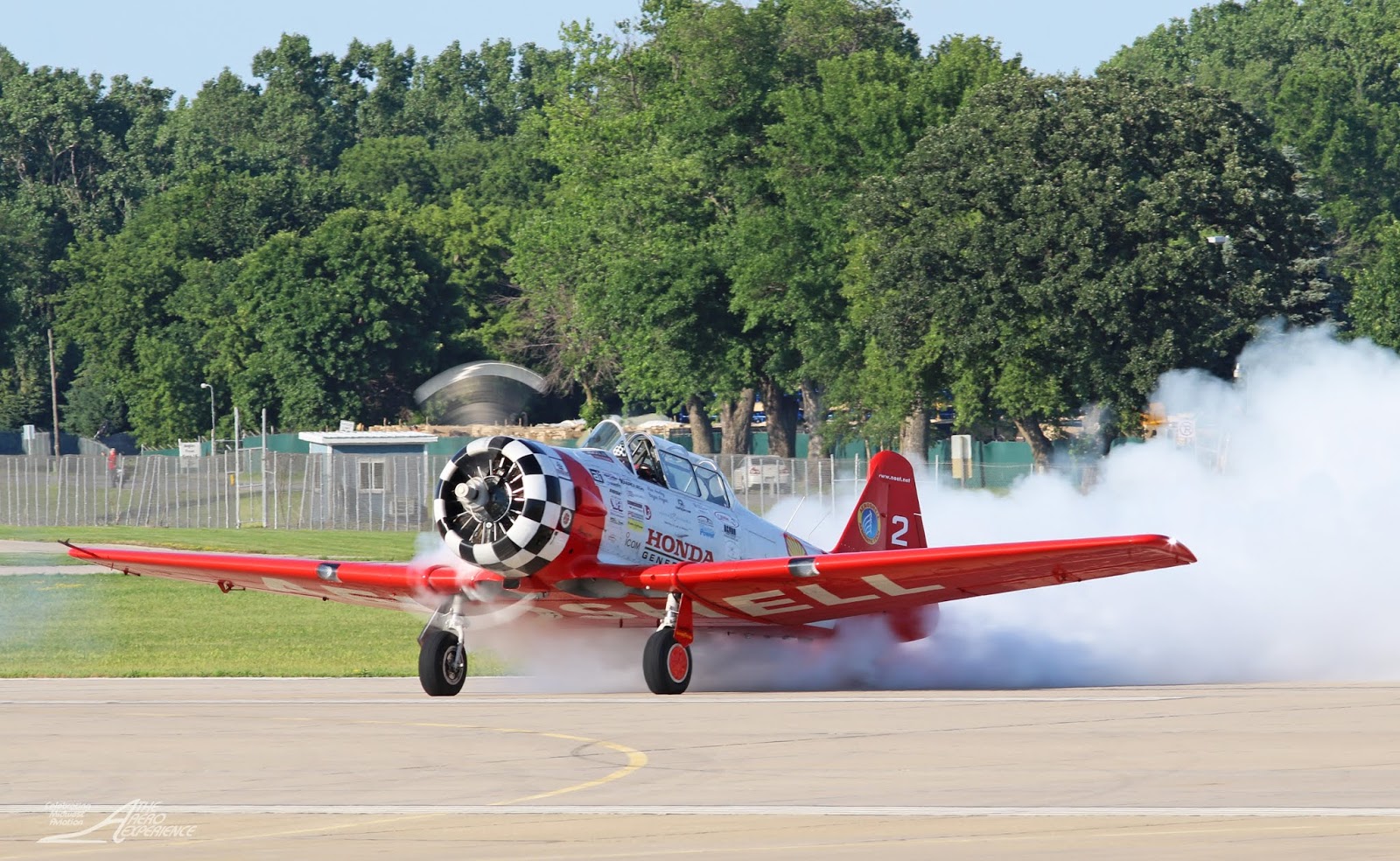 The Aero Experience: EAA AirVenture Oshkosh 2019: Airshows - Aeroshell ...