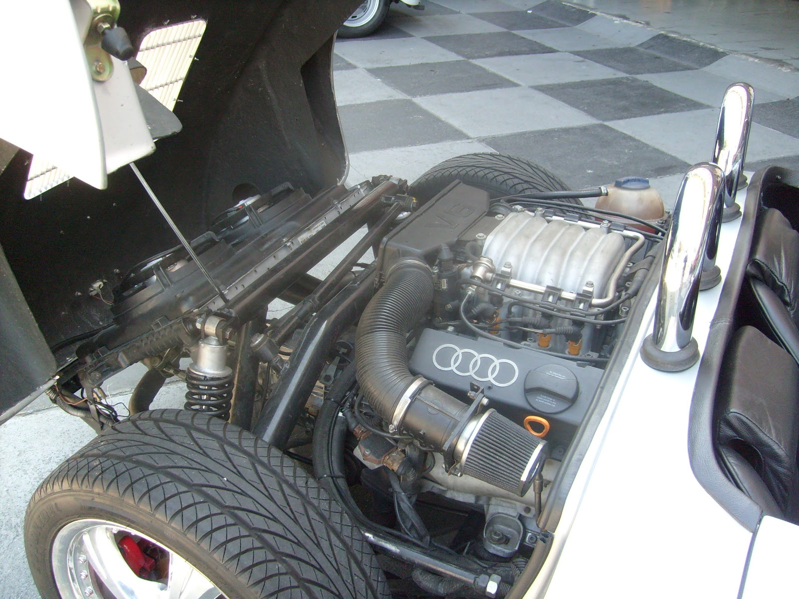 lc3 pneus e rodas: SPIDER ARO 17" MOTOR V6 AUDI