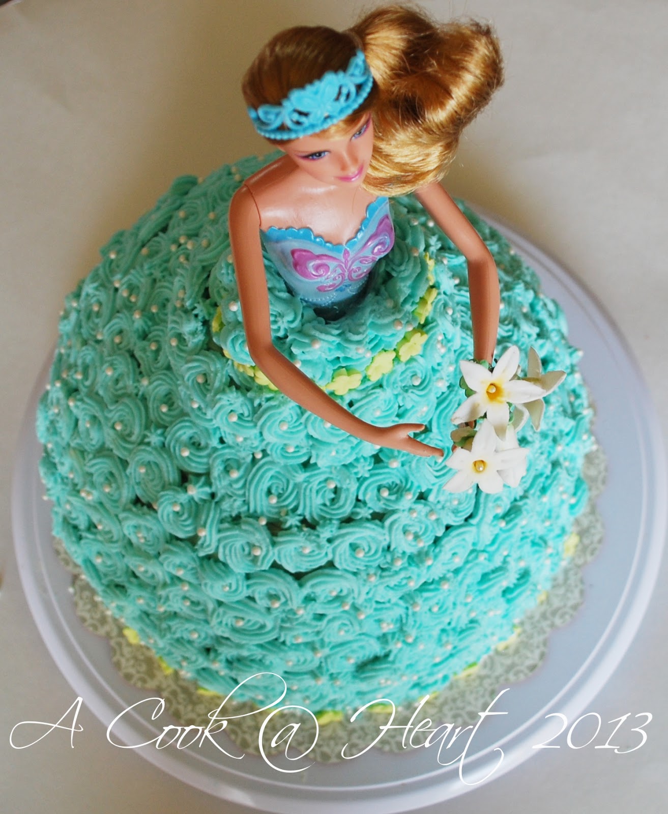 A Cook @ Heart: A cake for a Birthday Princess