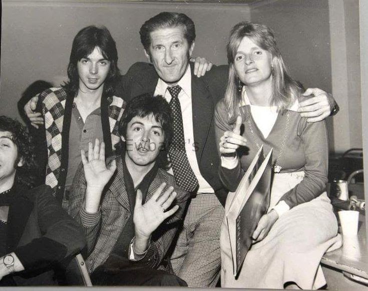 Meet the Beatles for Real: Backstage with Wings