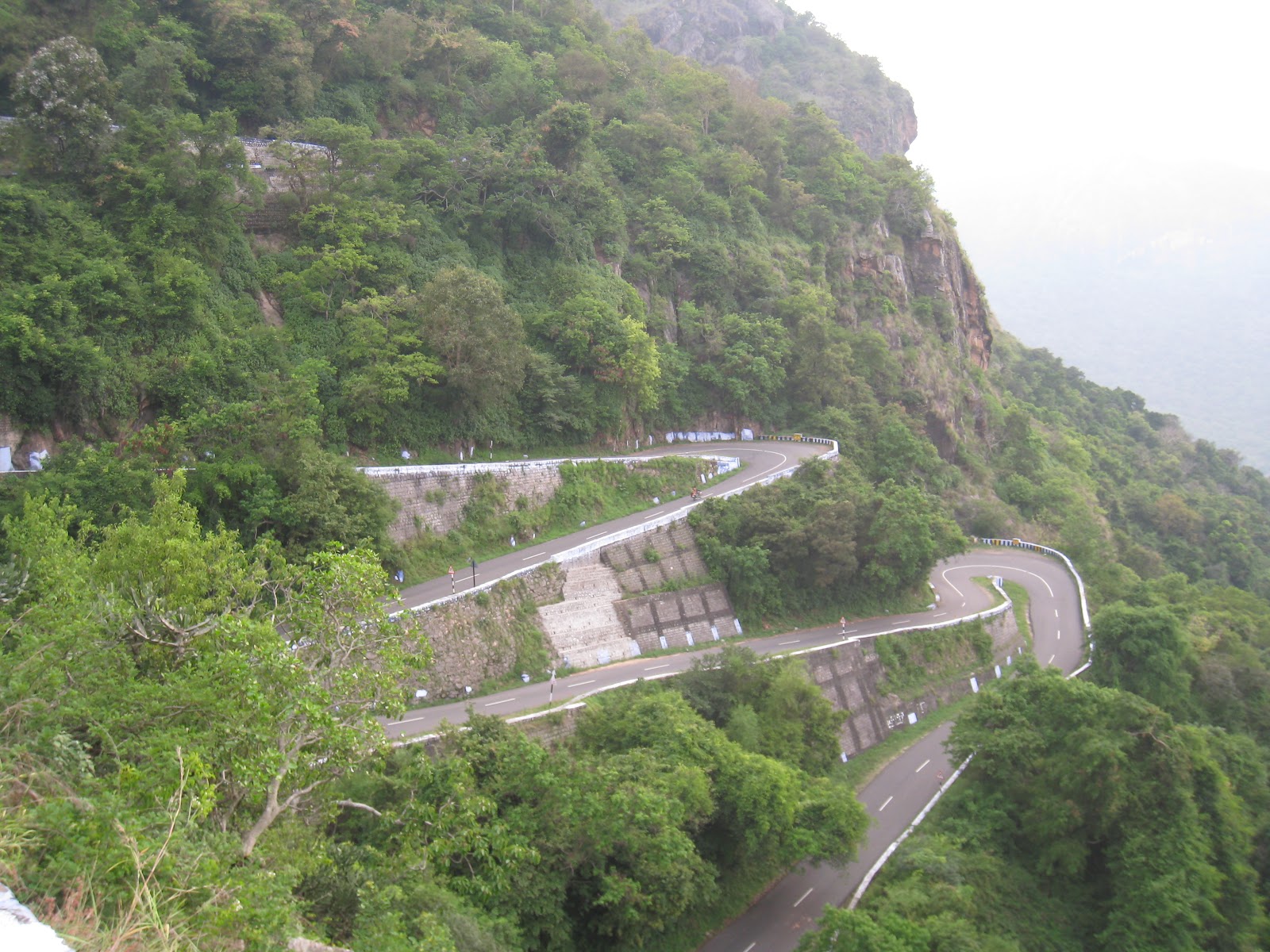 VALPARAI - TAMIL NADU | ZAMEEN PARRR