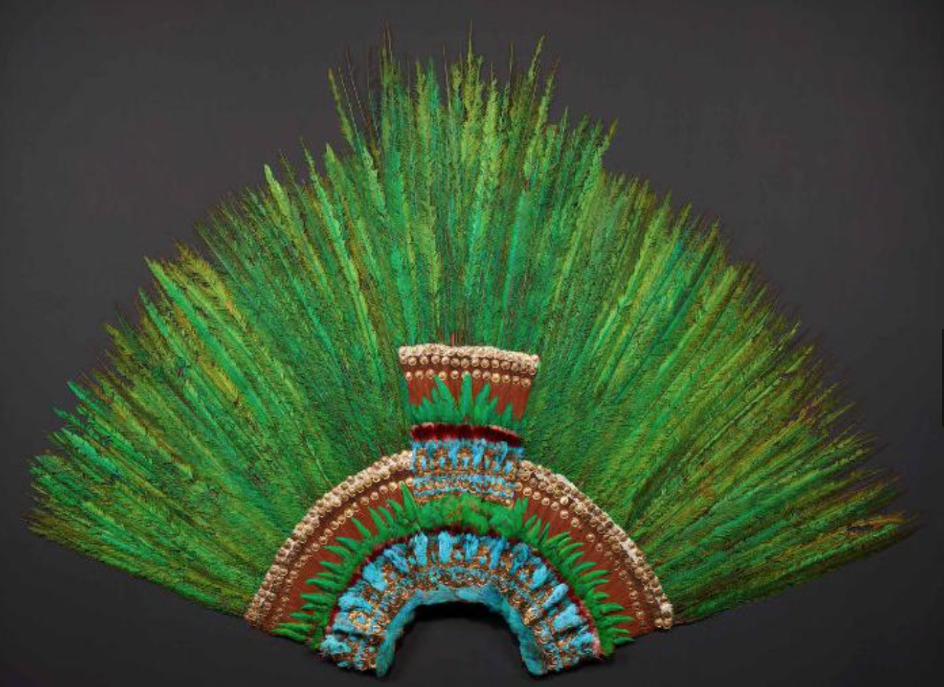 Historia del Arte: Penacho de Moctezuma