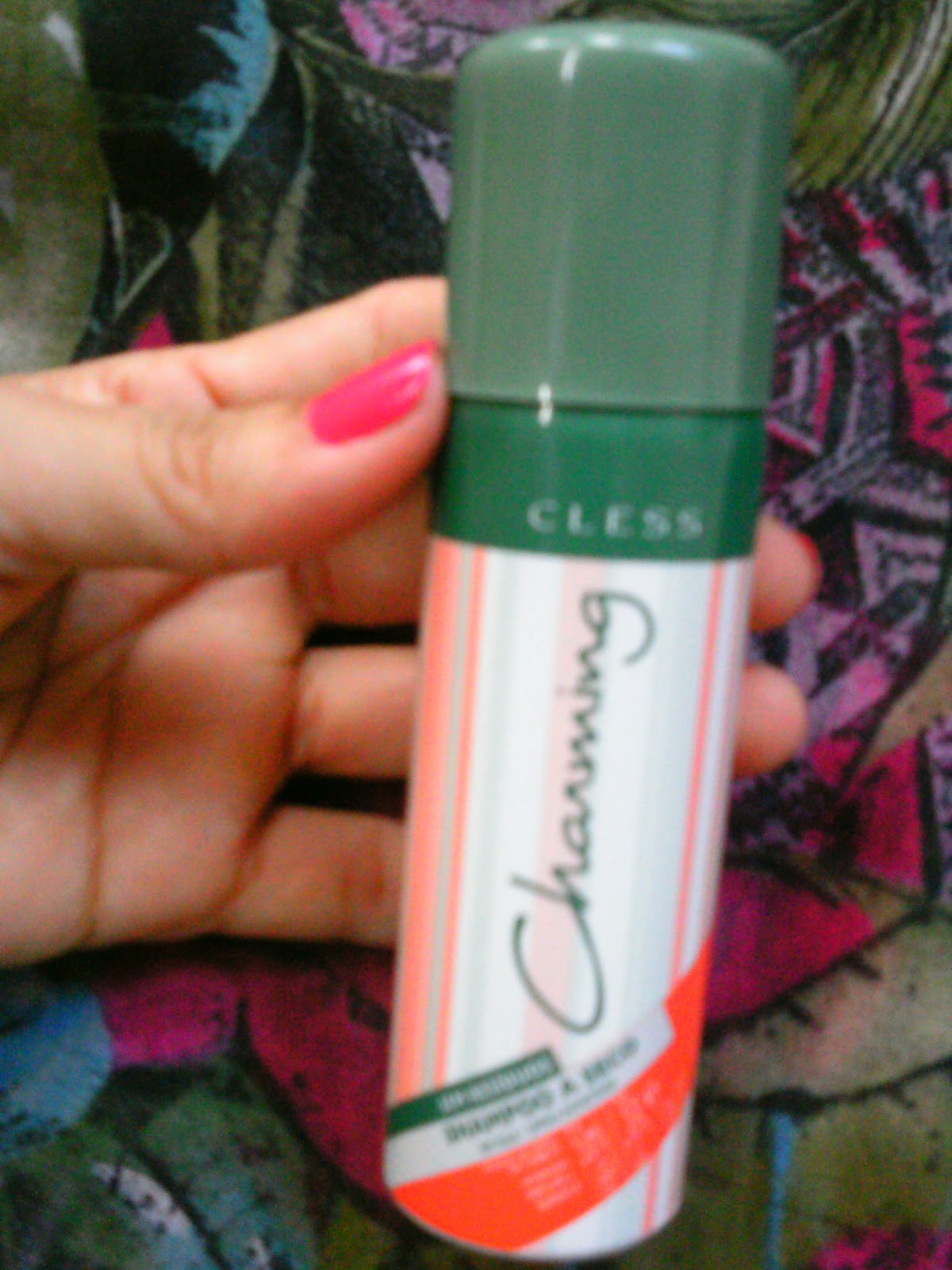 SOMANDO BELEZA: TESTEI: SHAMPOO A SECO CHARMING DA CLESS