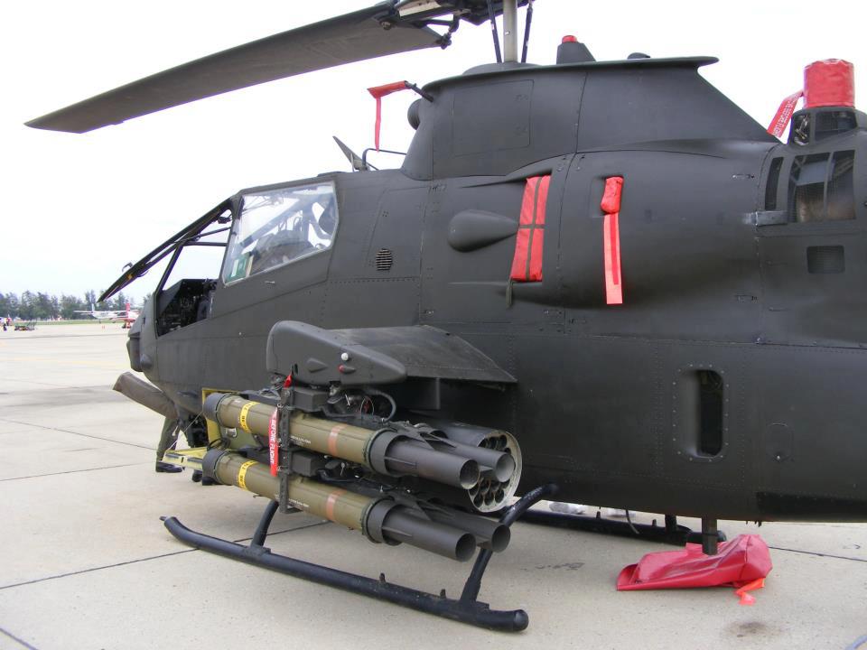 THAIDEFENSE-NEWS: ประมวลภาพ AH-1F Cobra และ AS550 C3 Fennec