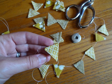 egg juice with pepperoni: Fairy bunting