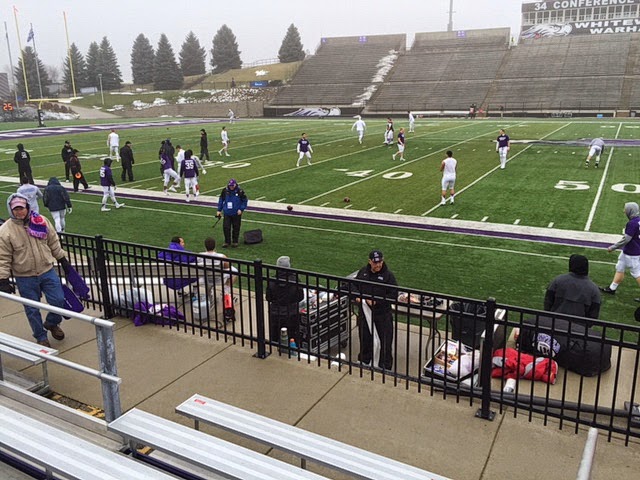 W I L D C A T V I L L E: Linfield Football team practice before 12/13 ...