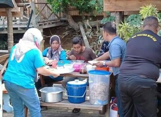 Berita TV Malaysia: RUMAH RAKIT di sungai bukit rangin kuantan