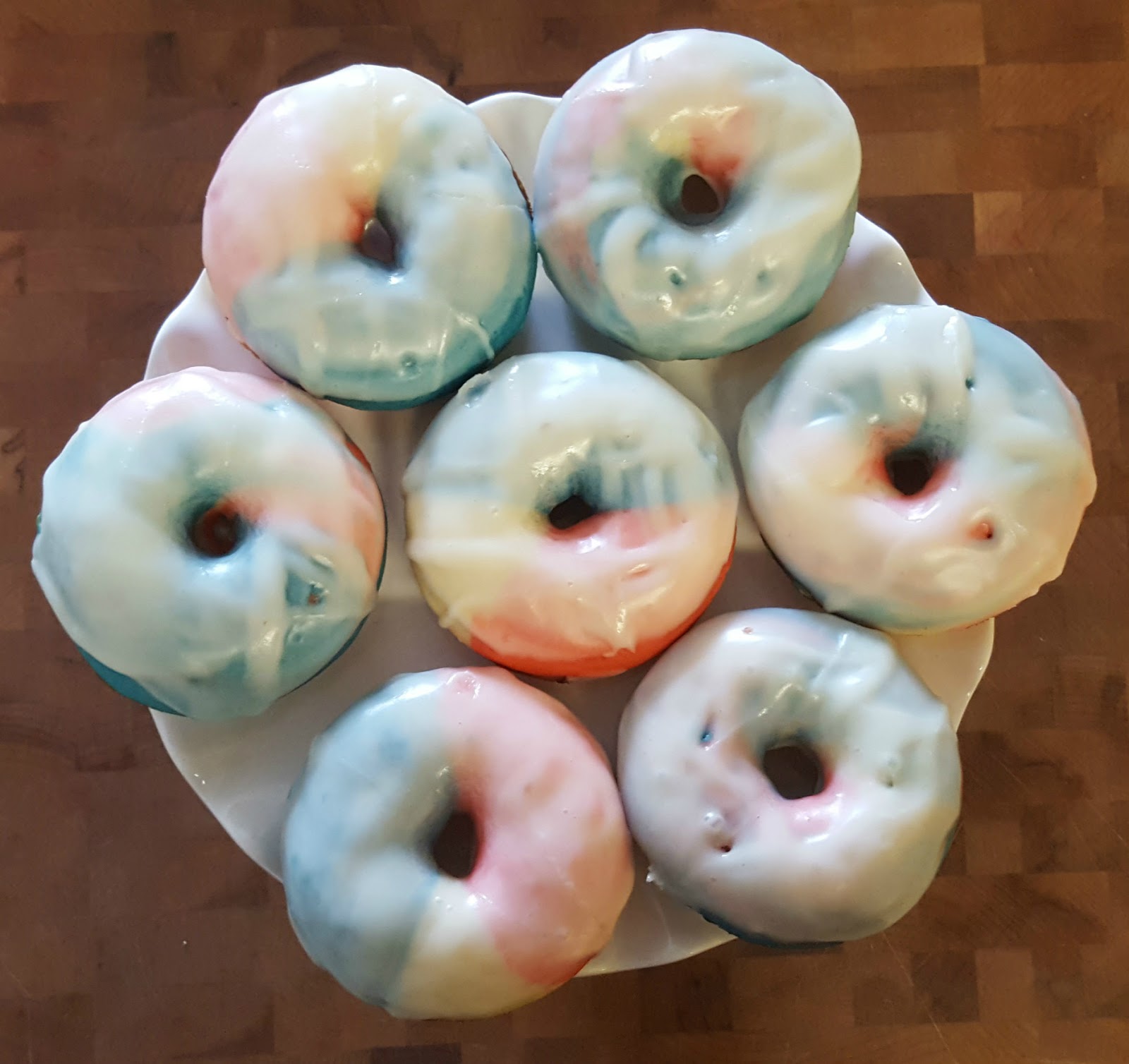 Robyn's Hobbies: Cooking, Gardening & More!: Baked Donut Monday: Red ...